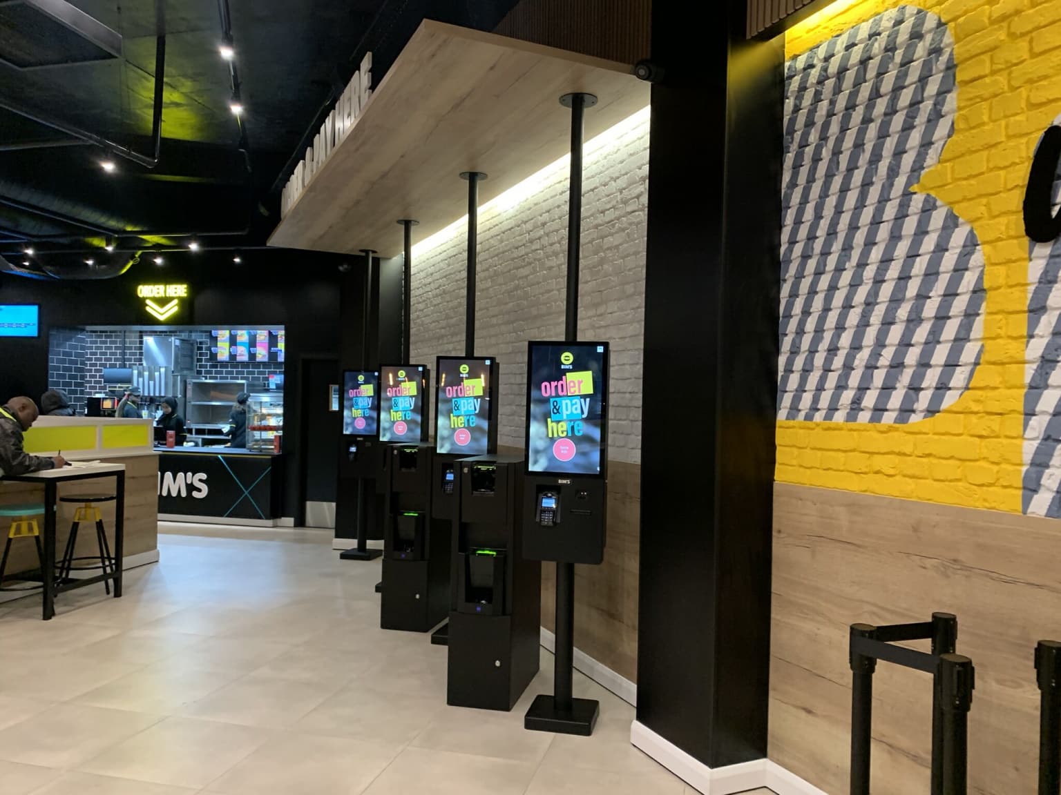 Passion for Customer Service: BIM'S Installs Joint Kiosk & Cash Self-Service Solution - Acrelec